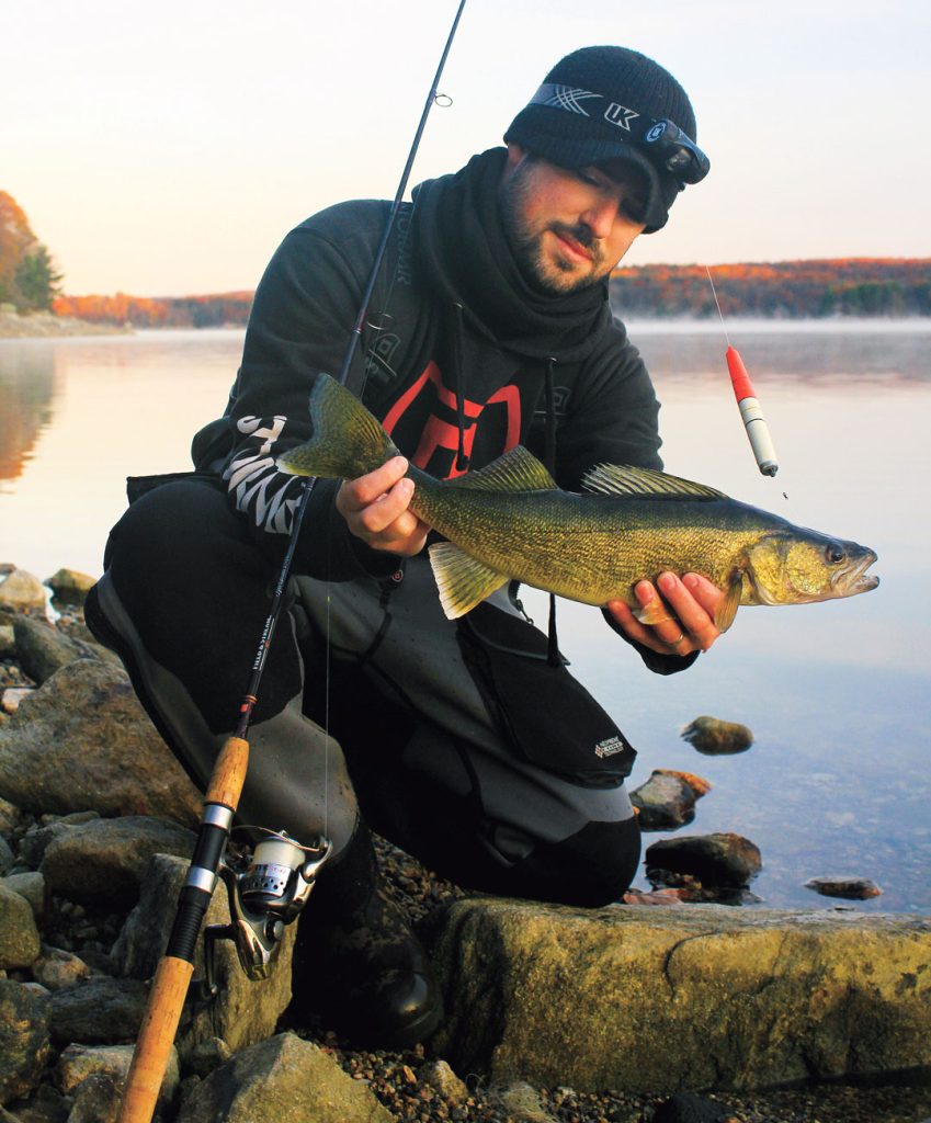 Worm Fishing in a Lake with Bobbers: Tips and Techniques | Baitshop.com
